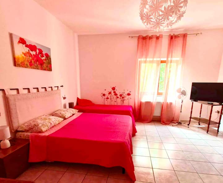 Stanza Con Bagno Interno E Cucina - Olbia