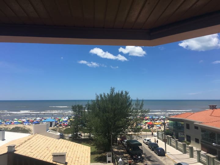 Excelente Apartamento Na Beira Mar, Pé Na Areia! - Capão da Canoa