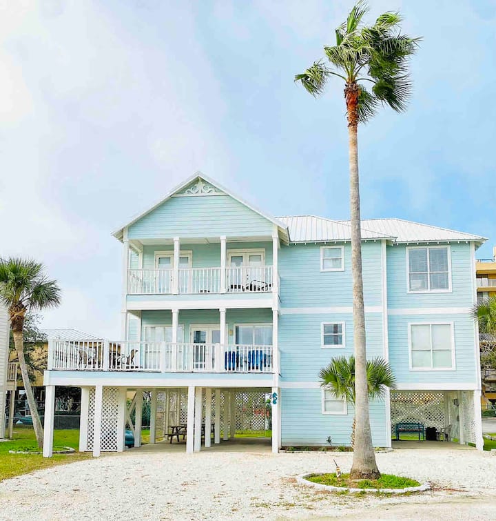Large Beach Cottage, 4 Beds, 3 Baths. - Gulf Shores, AL