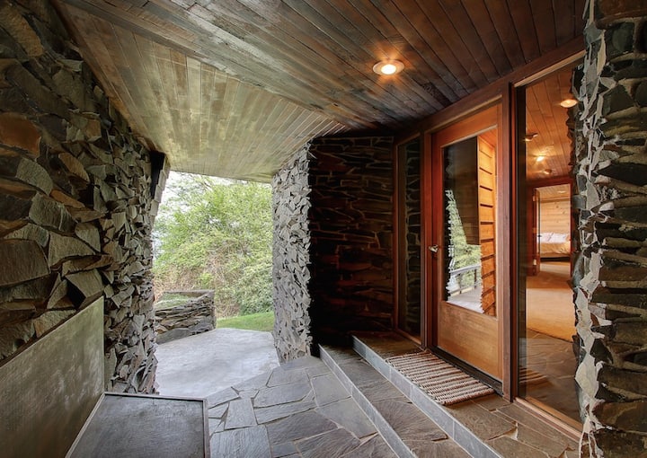 Frank Lloyd Wright Insp Cabin W/ Beach Access/view - Vashon Island