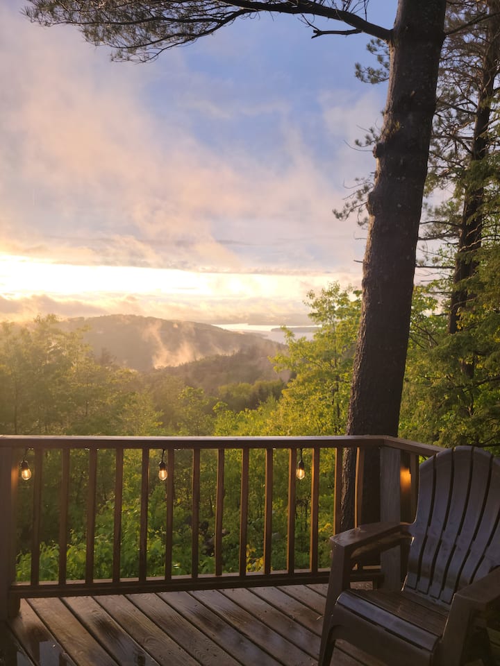 Amazing Lake & Mountain Views Gunstock Ski Chalet - New Hampshire