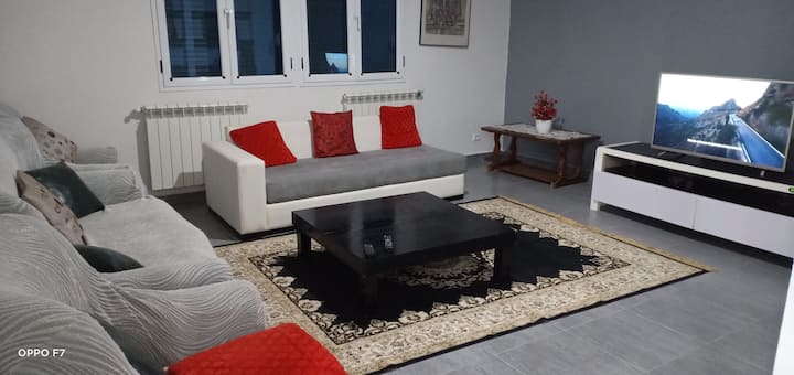 Superbe Appartement Dominant La Ville - Annaba