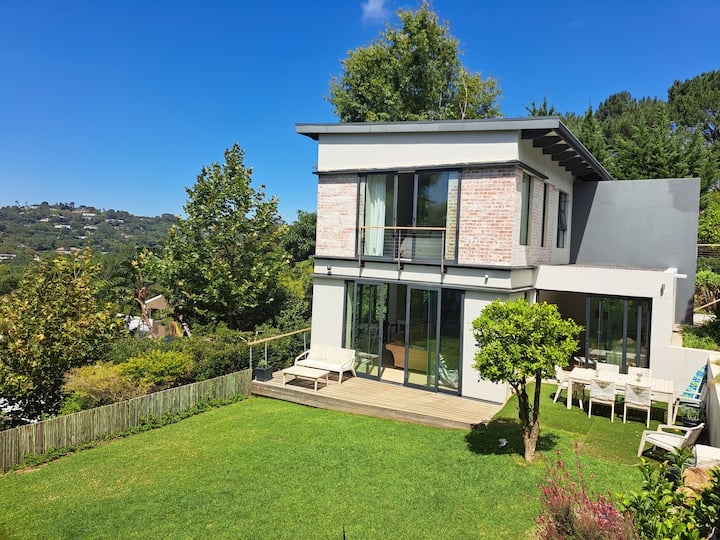 Spacious Beautiful Home On Table Mountain - Cape Town