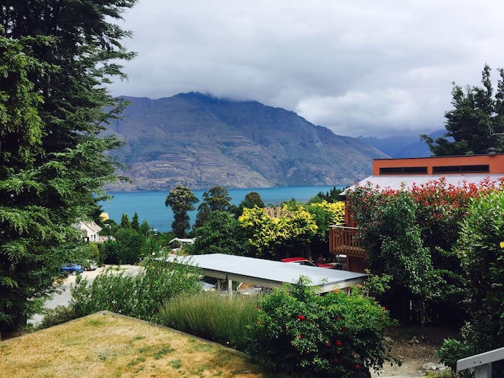 Sunshine Bay Cottage - Queenstown