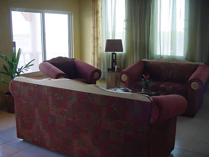 Four Miles Lagoon Waterfront Condo With Pool #3 - Corozal, Belize
