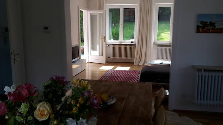 Großes, Helles Zimmer Unterm Dach - Aachen