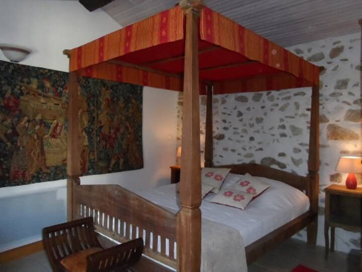 18 Km Puy Du Fou Chambre De 2 à 4 Pers - Les Epesses