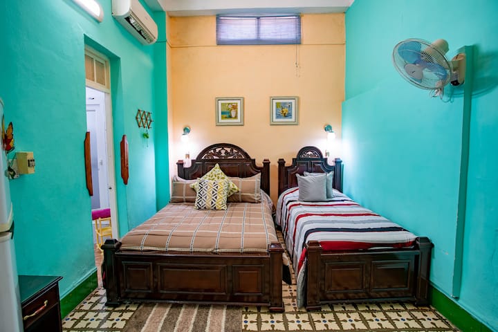 2 Private Rooms, Wifi, & Terrace - Cuba