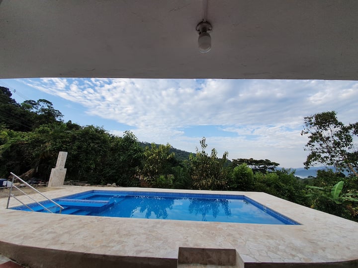 San Nicolas (El Colegio) - La Mesa