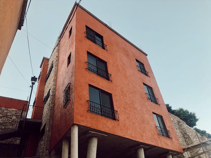 Torre Rub A 5 Min Del Centro Con Estacionamiento - Guanajuato
