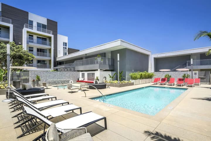 Hollywood, Los Angeles Condos | Hotel and Condominium Rentals | Airbnb