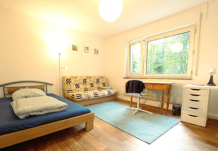 Entspanntes Zimmer 3 Von 4, Männer-wg (Vbs4 Eg) - Karlsruhe