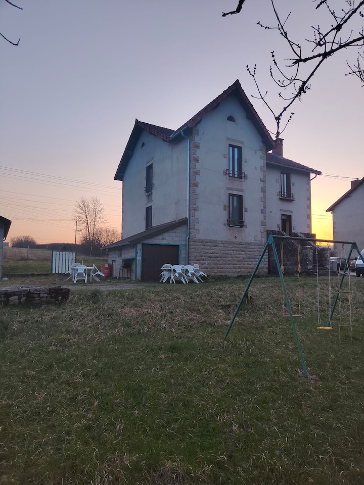 Appartement Pour 8 Personnes Maximum, Au Calme. - Jura