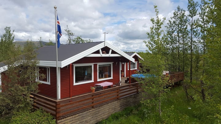 Laugarvatn Golden Circle Charming Family Cottage - アイスランド