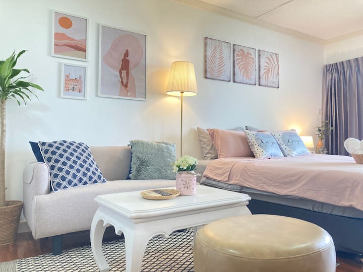 Mountain View Condo Near Nimman - Chiang Mai, Thailand