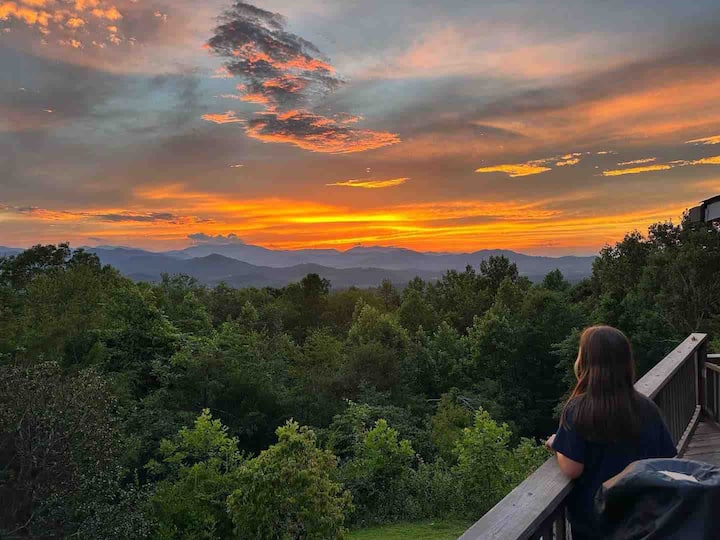 Scenic Western Carolina Mountain Retreat - Franklin, NC
