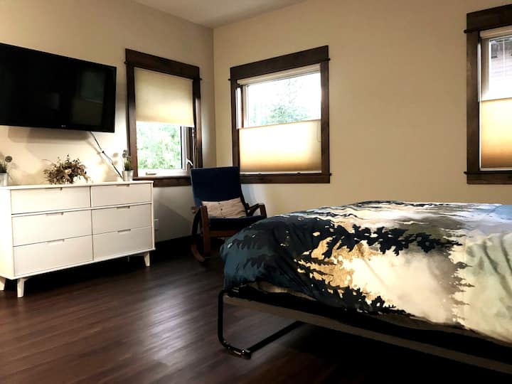 Montane Lodge Suite With Trails Out Your Door - Fernie