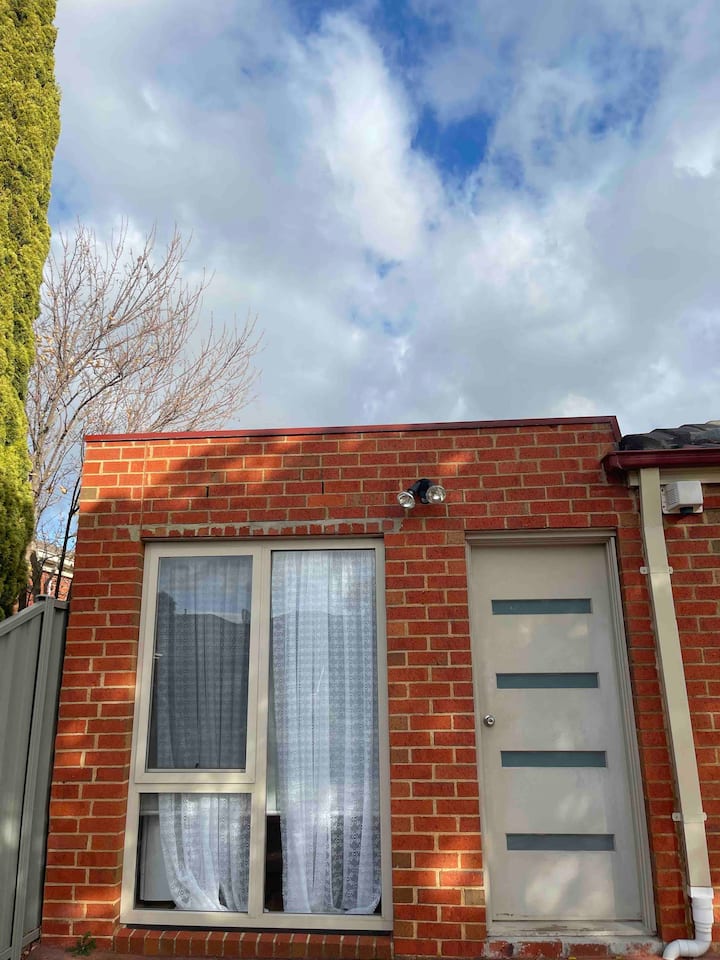 Private 1 Bedroom Guest House In Tarneit - Werribee