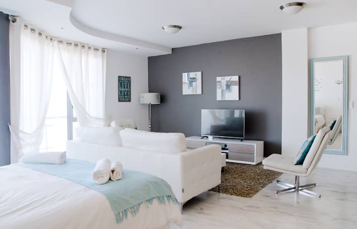 Hibernian Towers 307 - Somerset West