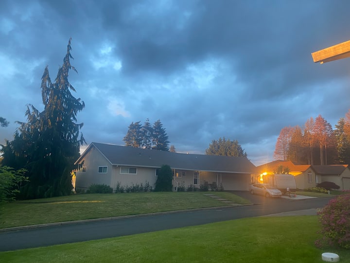 Daylight Basement Apartment, Long Stays Welcome - Vancouver, WA