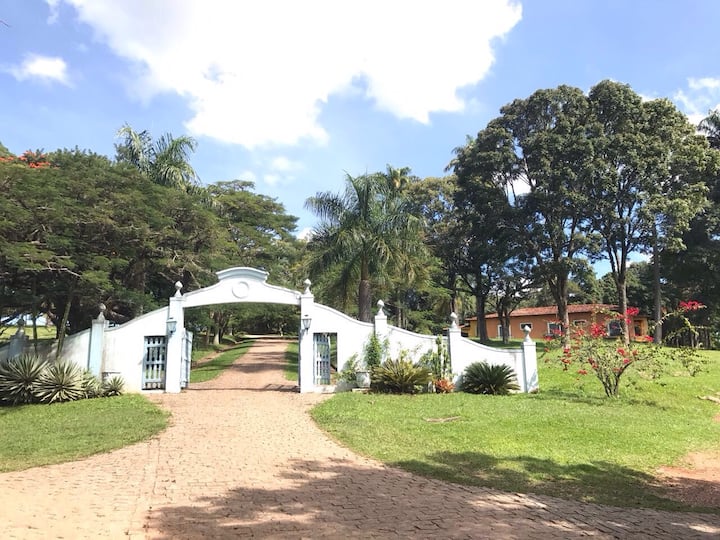 Fazenda A 130 Km De São Paulo - Águas de Lindóia