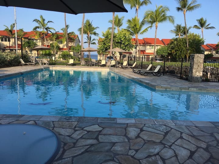 Tropical Living In Oceanfront Resort 31 - Kahalu’u Beach Park