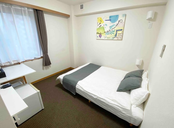 504 Orange Hotel 大床房 恵美須町駅通天閣徒步1分以内 心斋桥坐车2分钟 - Osaka