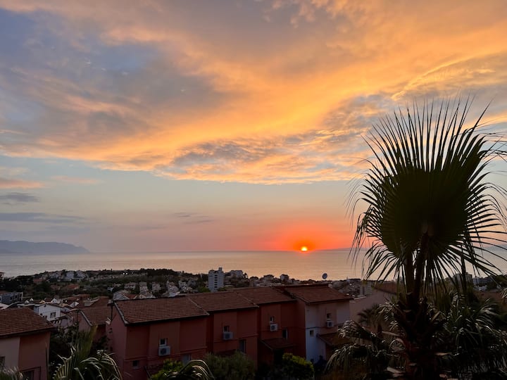 Long Term Opportunities With Fantastic Sea View! - Kuşadası