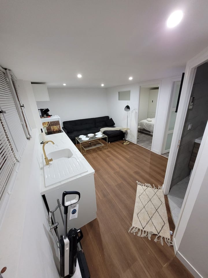 Appartement Semi-enterré+ Parking Gratuit+terrasse - Vandœuvre-lès-Nancy