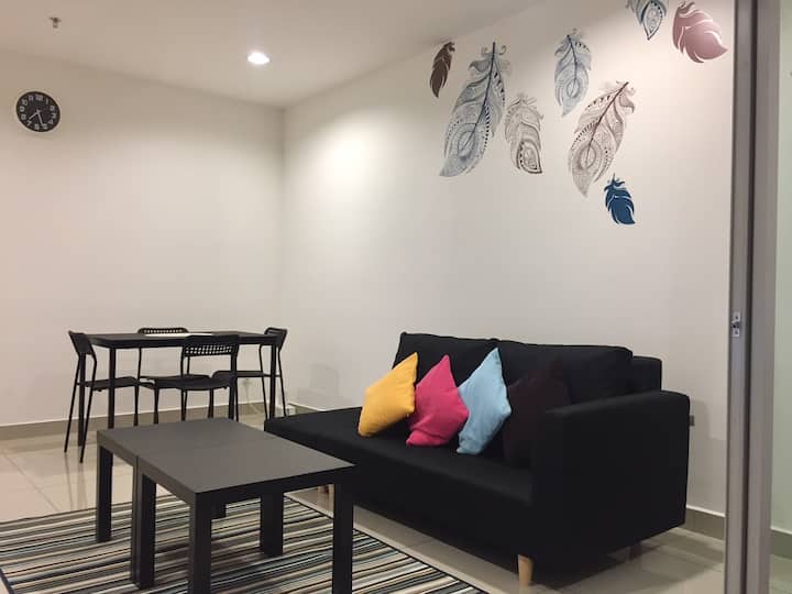 Bright Comfy Home Wifi Netflix Mrt @ Serikembangan - Serdang