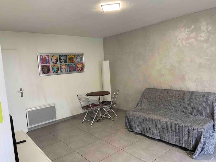 Appartement Résidence Sécurisé + Parking Gratuit - Marseille