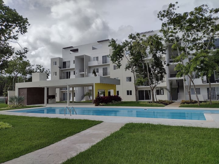Amplio Y Cómodo Departamento, Bien Ubicado. - Playa del Carmen
