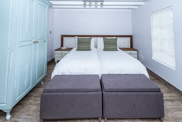 Sandton Country Manor-rivonia Room - Johannesburg