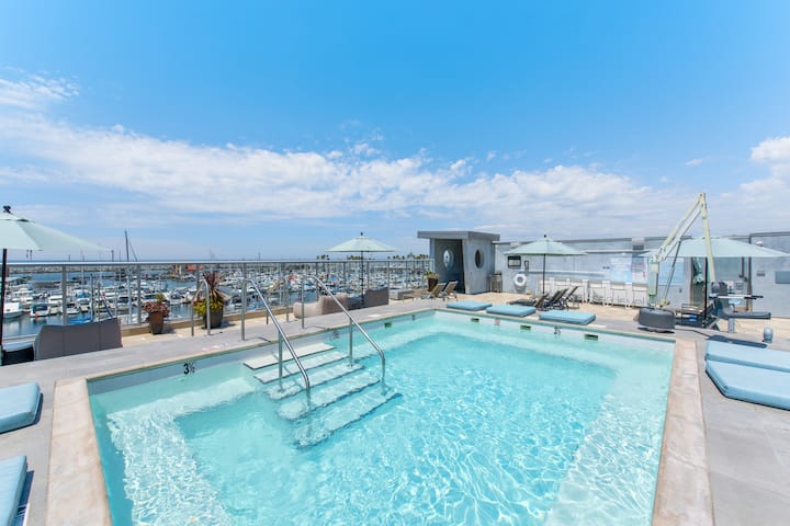 Deluxe King Suite With Marina View - Redondo Beach, CA