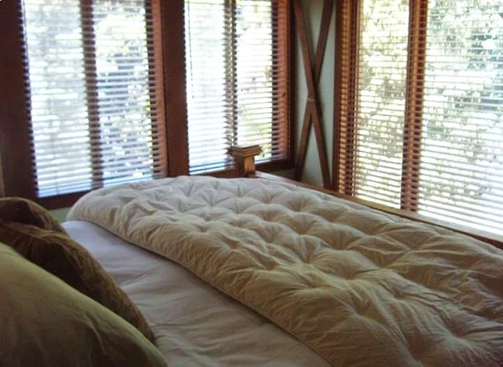 Wake To Breathtaking Views; Relax By Fireplace - Vail, CO