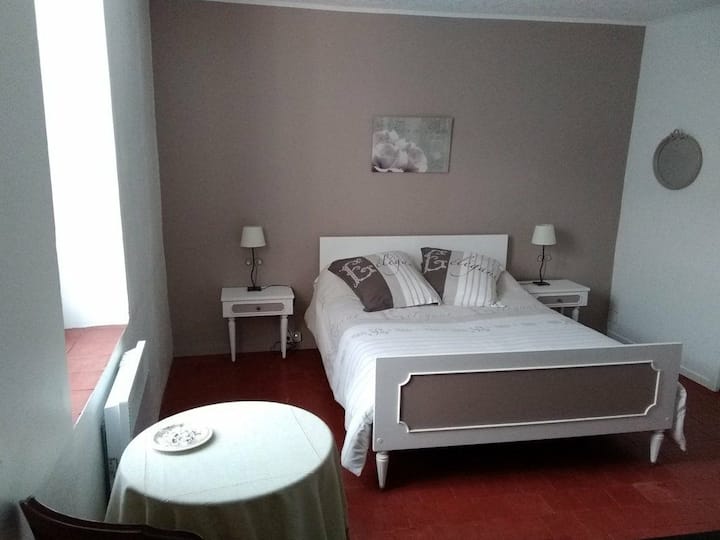 Chambre D'hôtes. Marie-louise - Sancoins