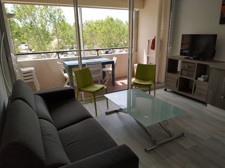 Bel Appartement T3 Et Son Parking, Plage à 100 M - Gruissan