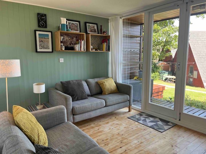 Seaside Chalet With A Sea View #126 - Deal