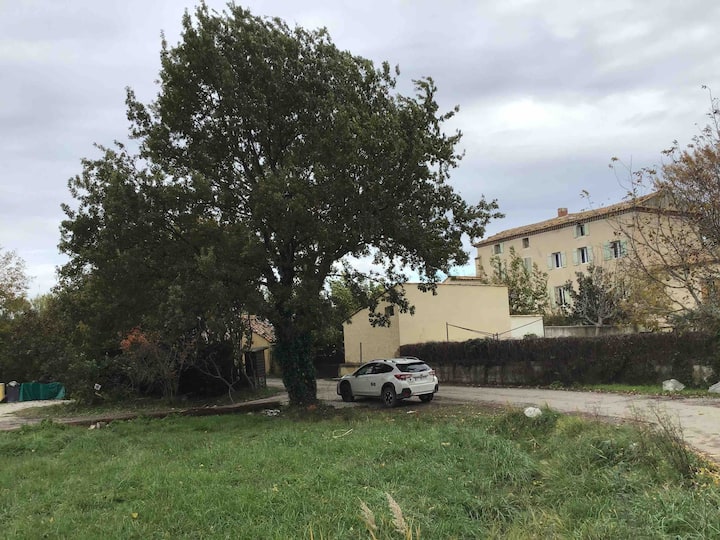 Chambres D’hôtes 2 à 6 Pers, Avec Jacuzzi - Courthézon