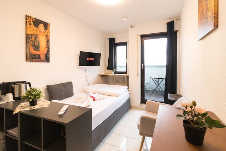 Minimalistic Living In Ultra-central Location - Mannheim
