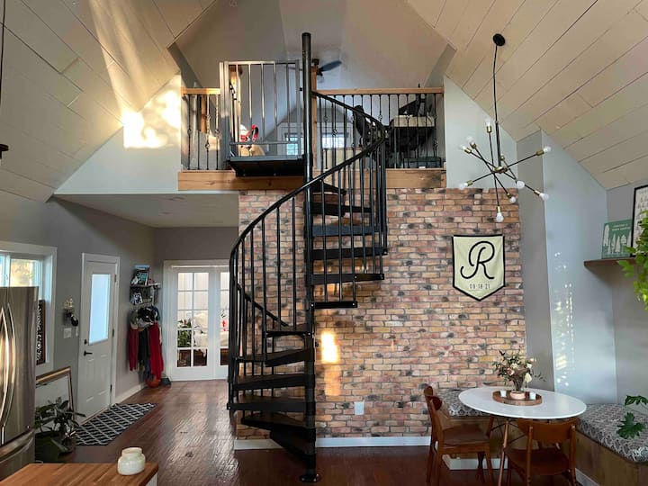 The Little Loft - Bloomington, IN