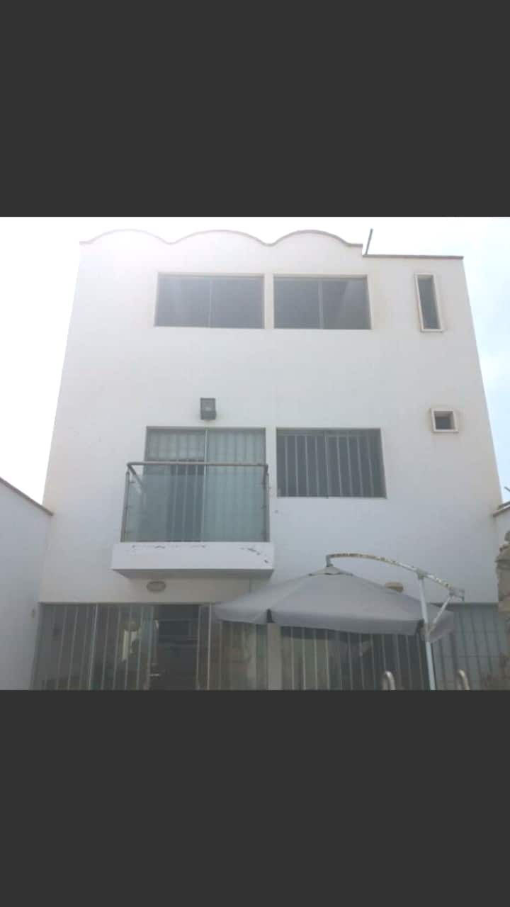 Los Lobos Linda Casa De Playa - Quilmaná