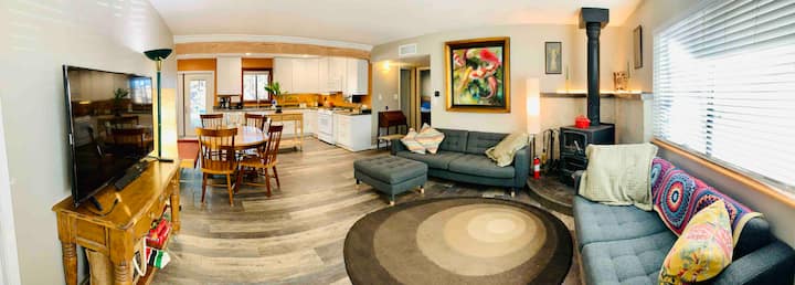 Be Our Guests: Whole Home 3b2b Flagstaff Getaway - Flagstaff, AZ
