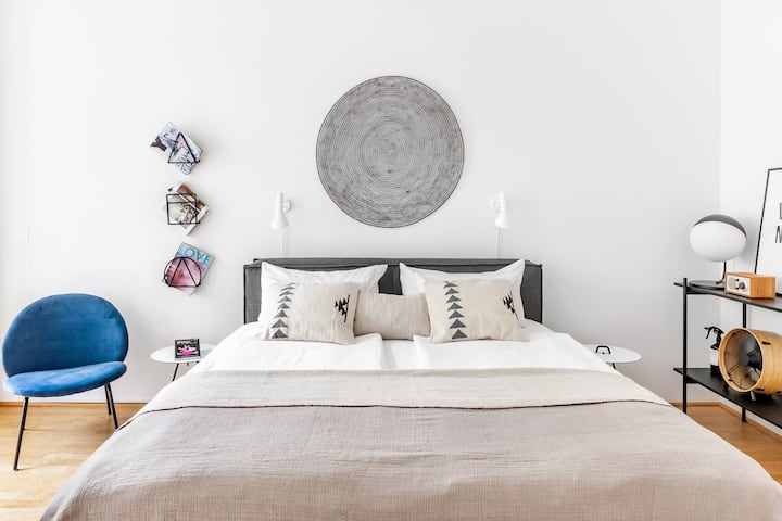 The Bl42 / Chic, Smart, Simple - Viena