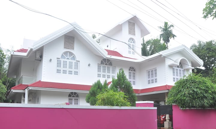 Rajivs Residence - 2bhk Serviced Apartment - 高知