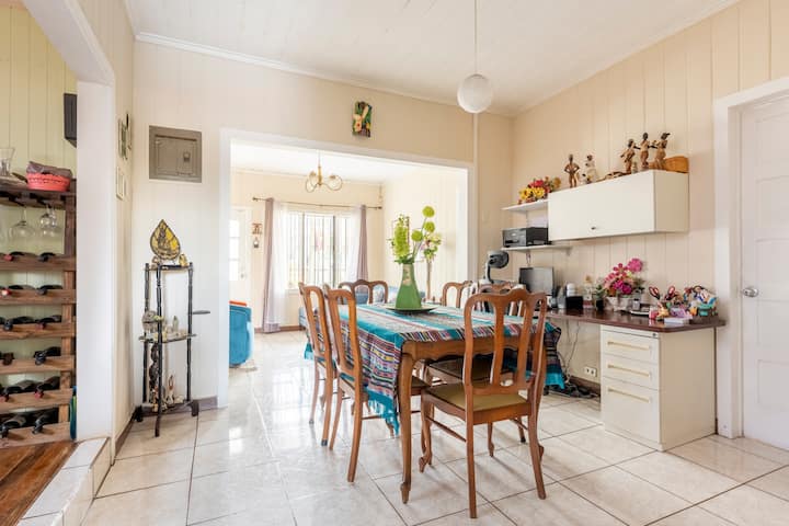 Pura Vida, Lovely House, Best Location/san Pedro! - Costa Rica