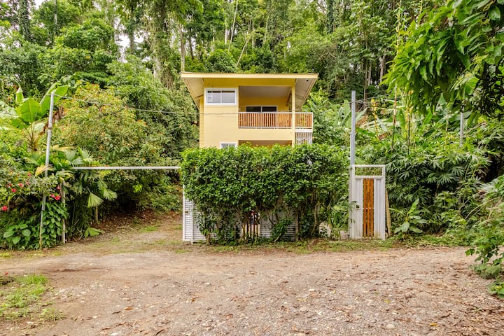 New Modern Apartment W A/c, Fully Furnished - Puerto Viejo de Talamanca