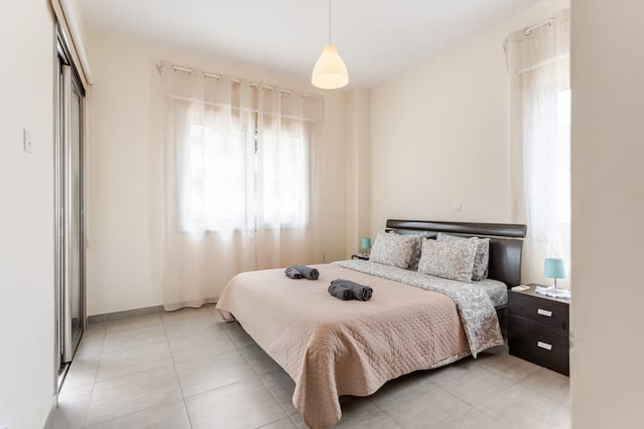 Sun Julz Apartments On The Beach-4 - Paphos