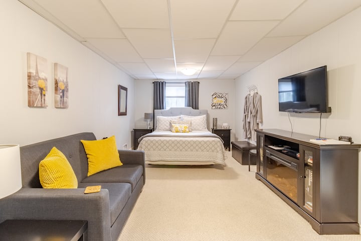 Your Home Away From Home In Niagara Wine Country - Niagara Falls