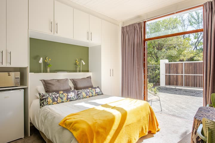Stellies Midcenturymodern Home - Stellenbosch